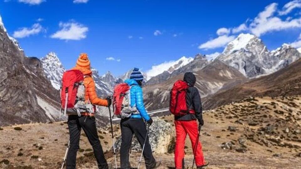 Trekking tips: ట్రెక్కింగ్ కొత్తయితే.. ఈ టిప్స్ తప్పక తెలుసుకోండి ...