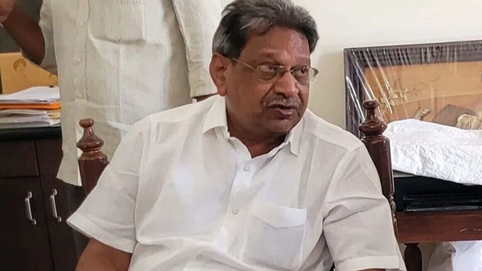 YS Bhaskar Reddy Arrest: వివేకా హత్య కేసులో కీలక పరిణామం, వైఎస్ భాస్కరరెడ్డి అరెస్ట్ ...