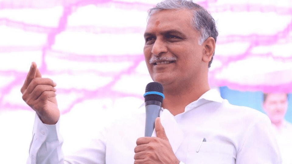 Minister Harish Rao : ఆ ఇద్దరి వల్లే ఏపీ బొక్కబోర్లా పడింది- మంత్రి ...