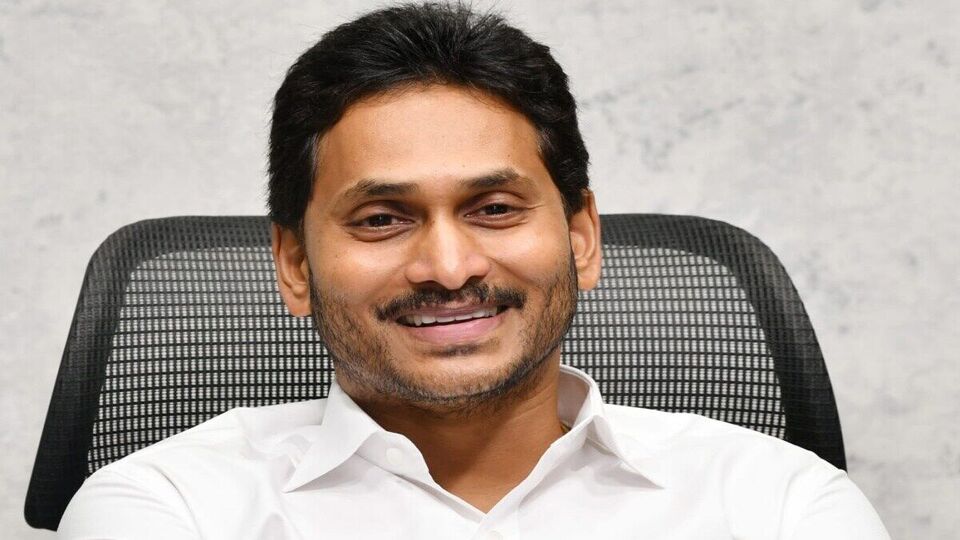CM Jagan : డ్వాక్రా మహిళలకు సీఎం జగన్ గుడ్ న్యూస్, ఆగస్టు 10న సున్నా వడ్డీ రాయితీ విడుదల ...
