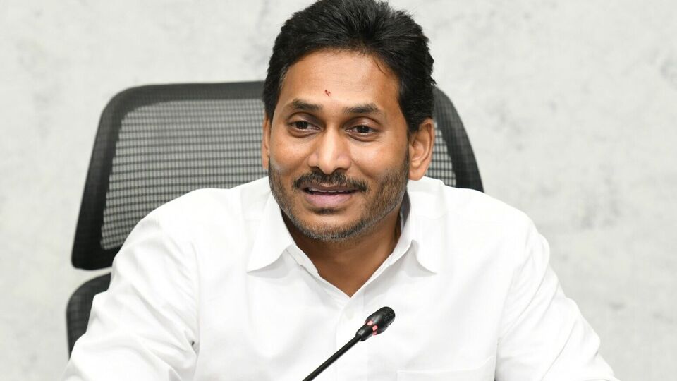 CM Jagan Review : భూ సంస్కరణలపై విస్తృత ప్రచారం చేయాలి... దుష్ప్రచారాన్ని తిప్పికొట్టాలి - సీఎం ...