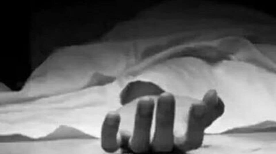 Peddapalli District: మంథనిలో మహిళా రేషన్ డీలర్ హత్య - ప్రియుడి పనేనా ...