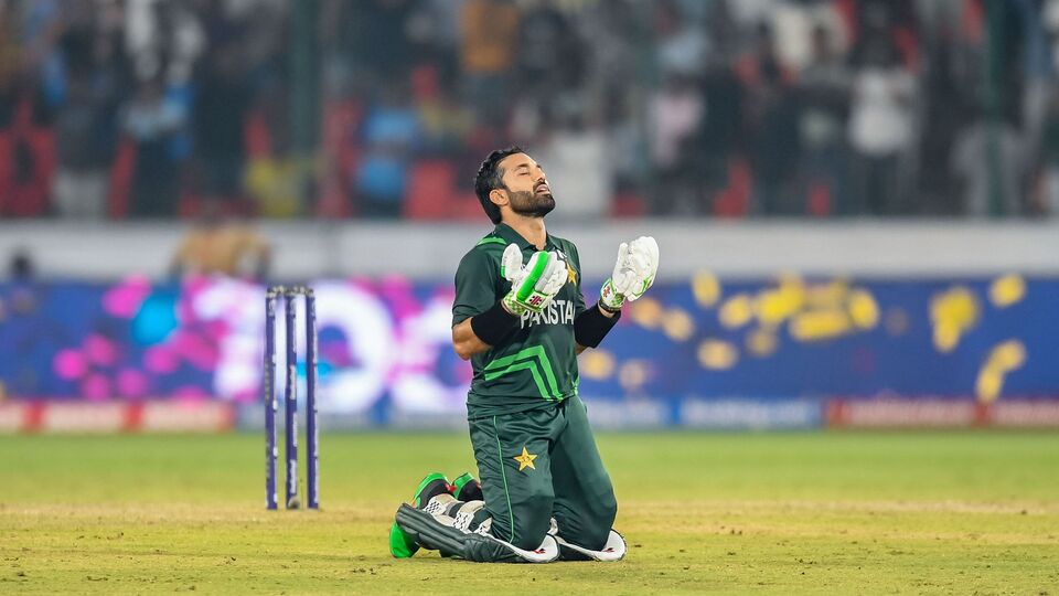 Rizwan on Gaza: తన సెంచరీని గాజా యుద్ధ బాధితులకు అంకితమిచ్చిన రిజ్వాన్ ...