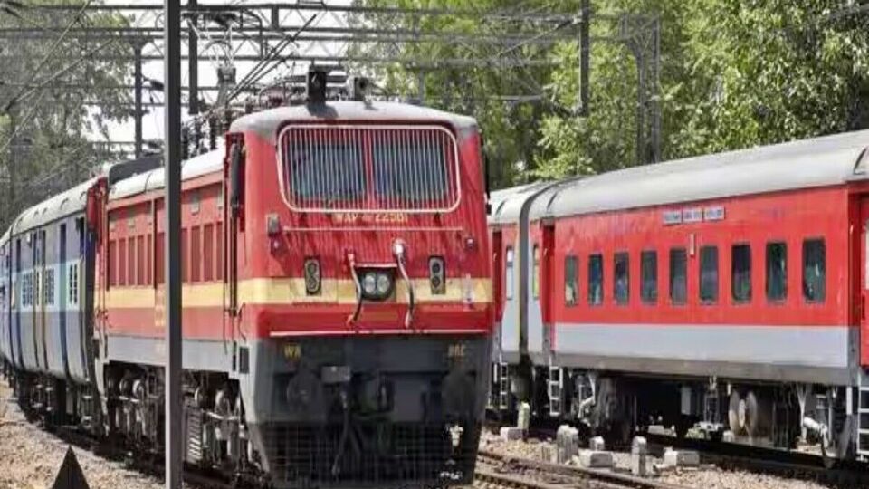Dasara Special Trains : ప్రయాణికులకు దక్షిణ మధ్య రైల్వే గుడ్ న్యూస్, దసరాకు 620 స్పెషల్ ట్రైన్స్ ...