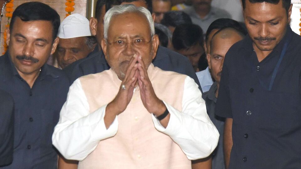 Nitish Kumar Apologises ‘మహిళలపై చేసిన అనుచిత వ్యాఖ్యలకు క్షమించండి