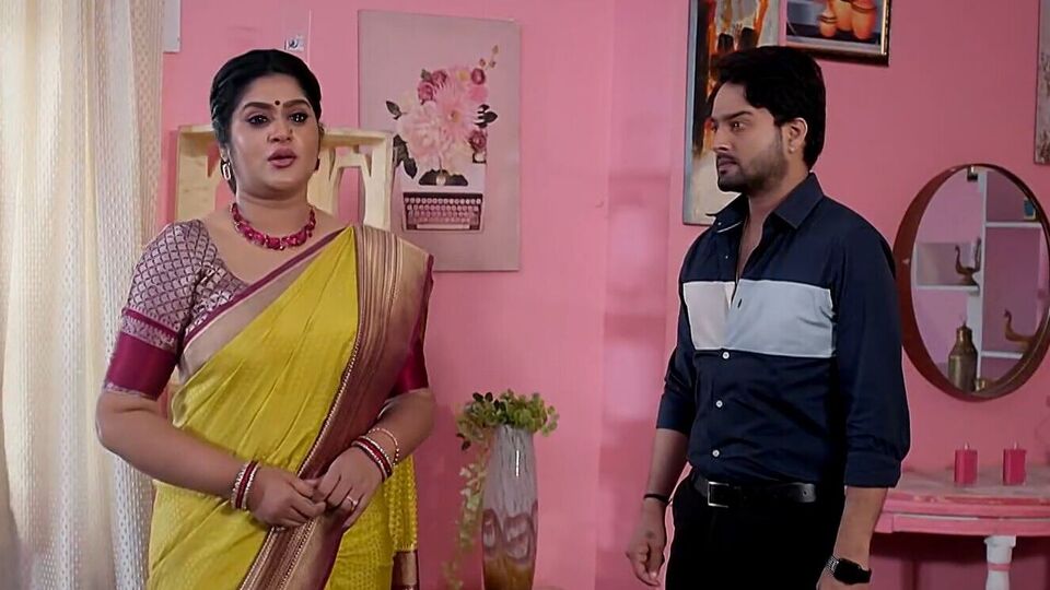 Krishna mukunda murari december 29th: భవానీ ఎమోషనల్ బ్లాక్ మెయిల్.. కృష్ణ వైపే నిలబడిన మురారి ...