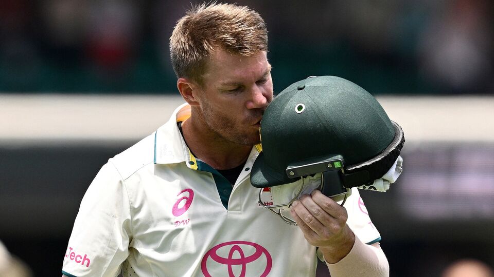 David Warner book: 2 వేల పేజీలతో వార్నర్ ఆటోబయోగ్రఫీ.. చదివి ...